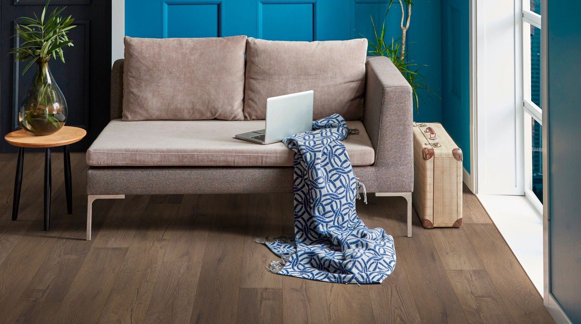 VV810 COREtec Premium 9" Midnight Oak - Ottawa